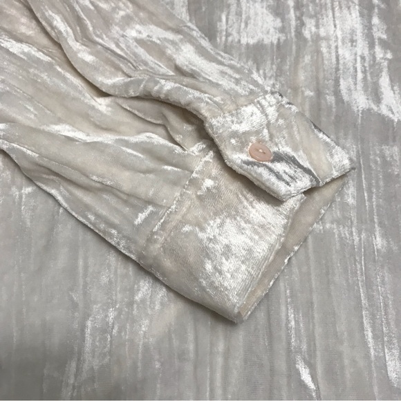 L'AGENCE | Tops | Lagence Long Sleeve Blouse In Ivory Size Xst ...